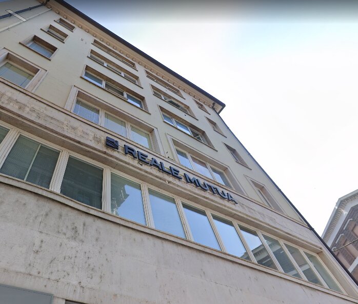 Sigorta şirketleri Reale Mutua Assicurazioni Mantova Grazioli - Mattioli Luciano, Lombardiya, foto