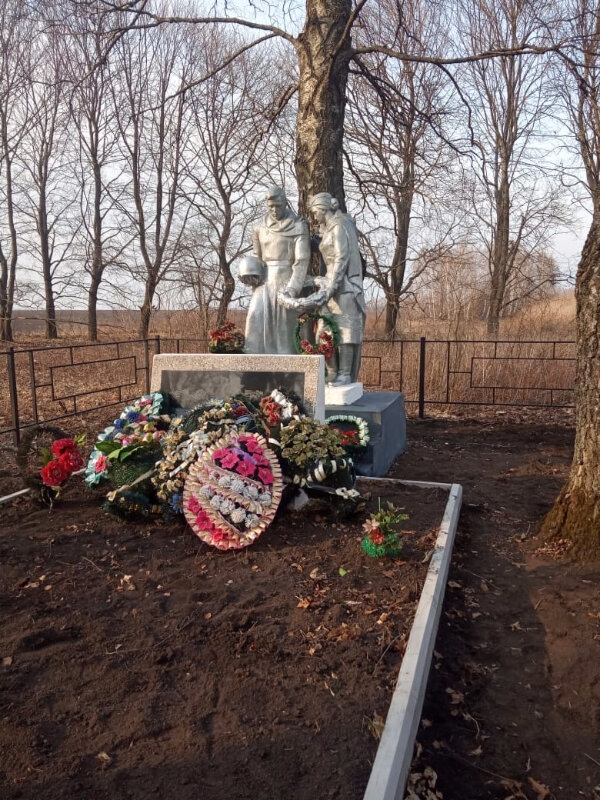 Anıt, heykel Братская могила № 12, Tulskaya oblastı, foto