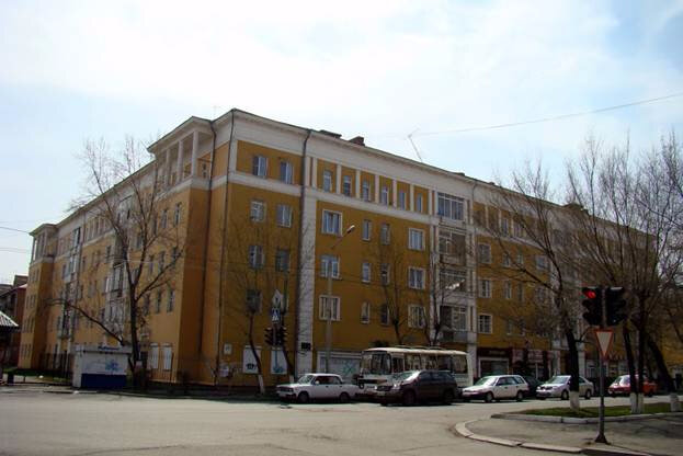 Turistik yerler Авиадом № 35 по улице Вавилова, Krasnoyarsk, foto