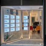 Agenzia Immobiliare Italiani (Piazza Sant'Ambrogio No:8, Varazze), emlak ofisi  Varazze'den