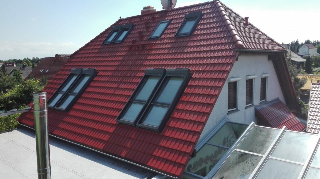 Boya ekipmanları Dachdesign & Dachbeschichtung GmbH Hannover, Hanover, foto