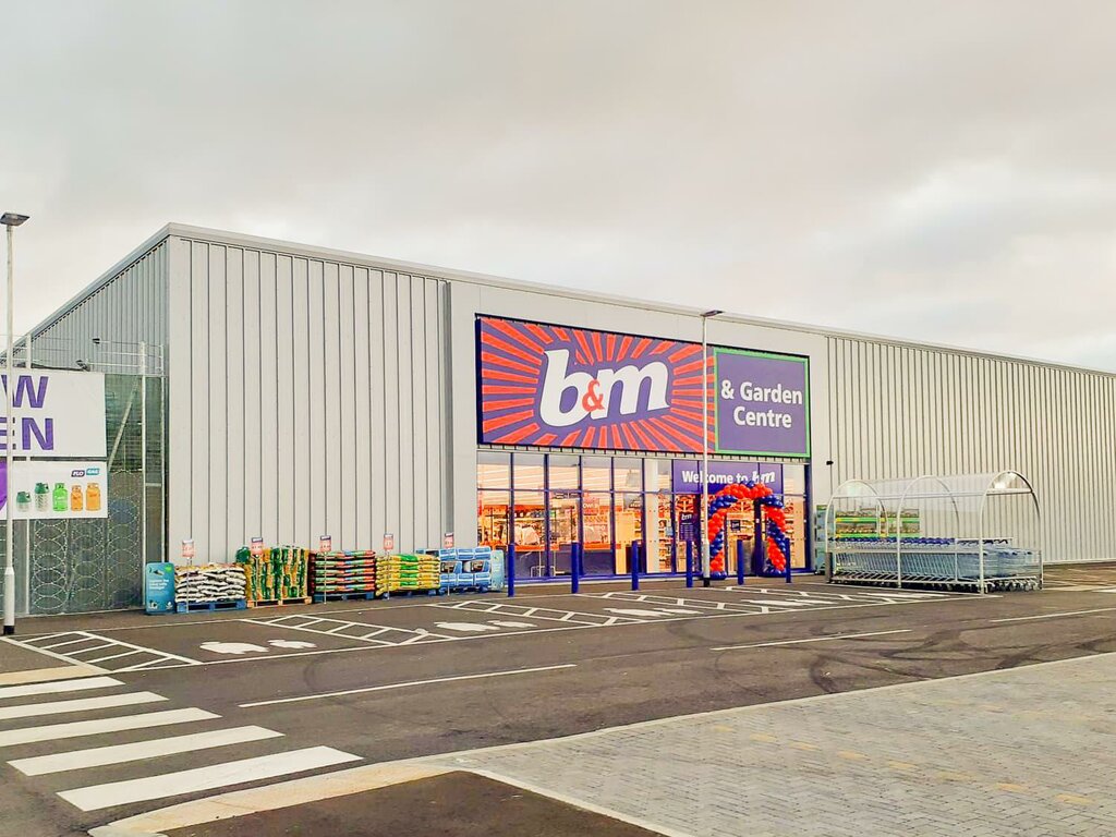 i̇ndirim ve fırsat sistemleri B&m Store with Garden Centre, İskoçya, foto