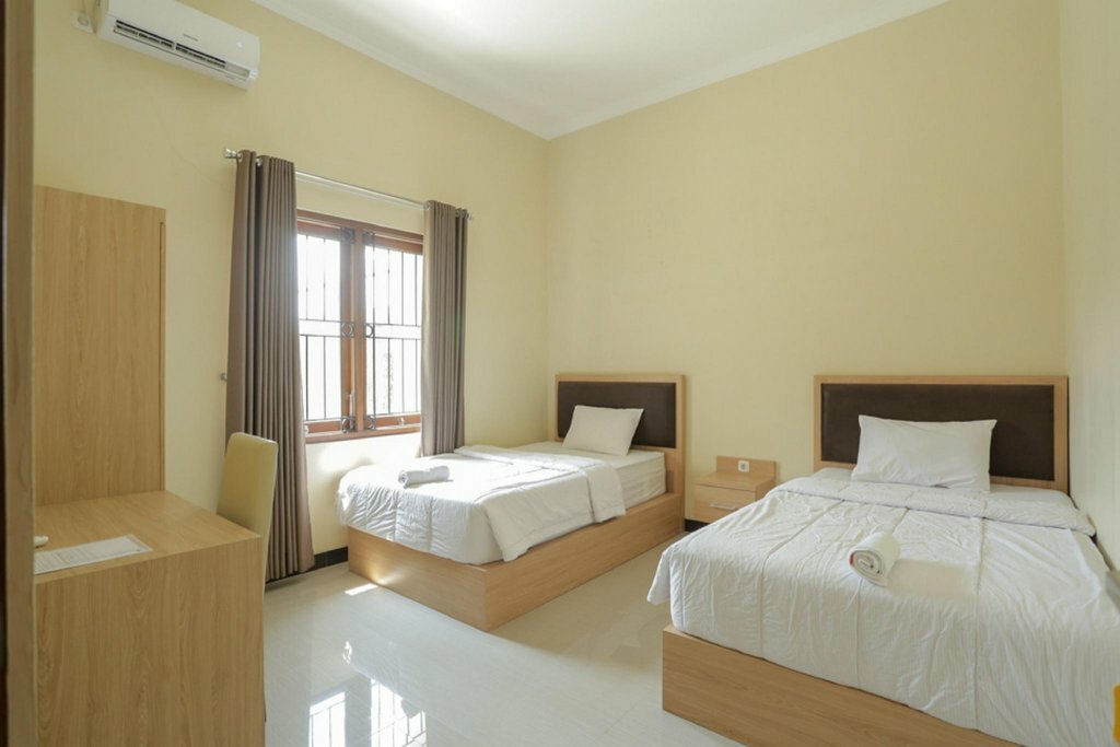 Otel Idr Green Guest House Syariah by Reddoorz, Surakarta, foto