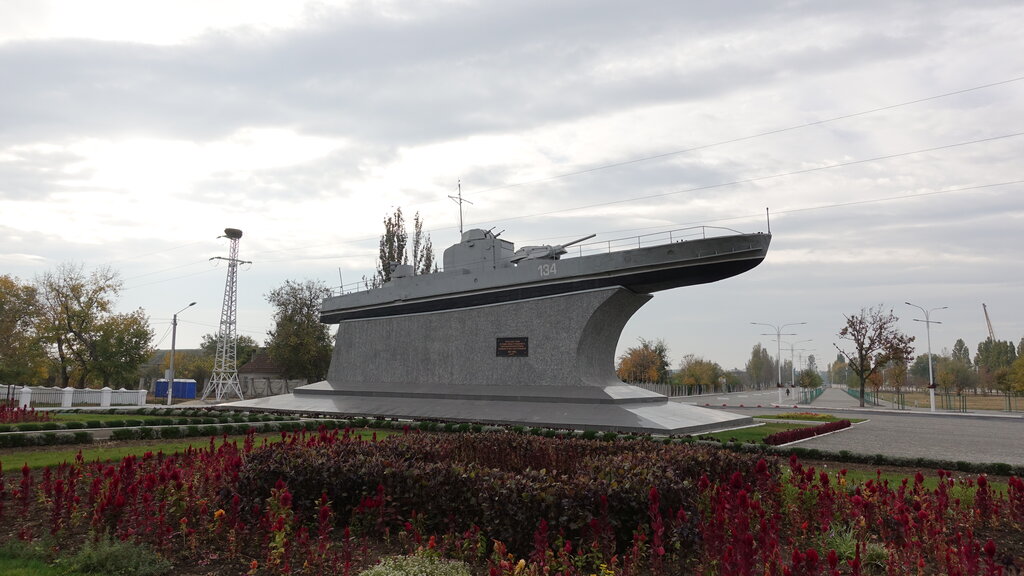 Park, sokak heykeli Памятник морякам-дунайцам, Izmayil, foto