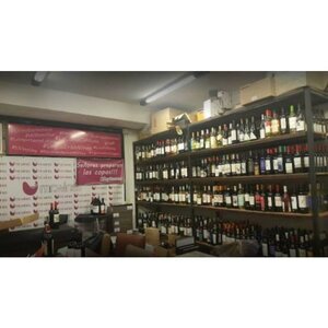 Vinoteca Mr Wines (Buenos Aires), bar  Buenos Aires'ten