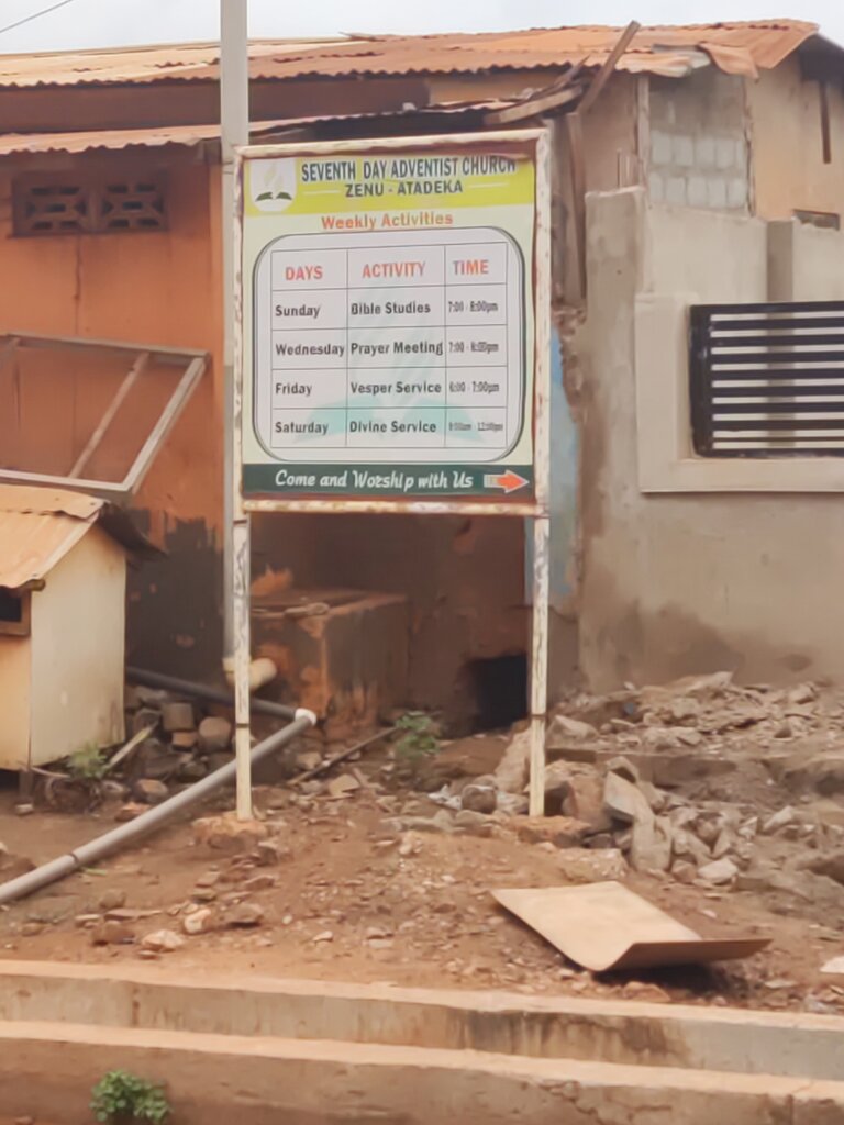 Ortaokul Seventh Day Adventist Church Zenu Atadeka and School, Dünya, foto