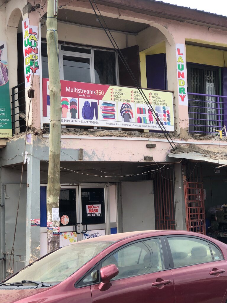Giyim mağazası Multistreams 360, Akra, foto