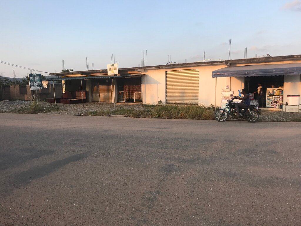 Market Baby Products and Provision Center, Dünya, foto