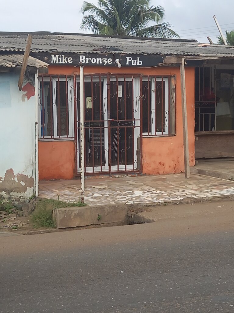 Bar Mike bronze pub, Dünya, foto