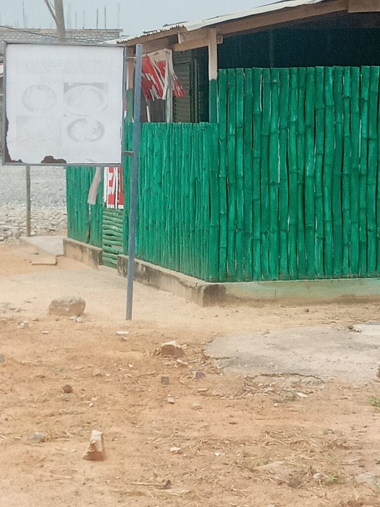 Bar Peace and love bar, Dünya, foto