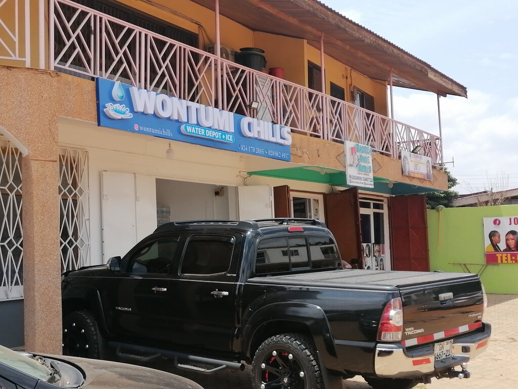 Su satışı Wontumi Chills Water Depot, Dünya, foto