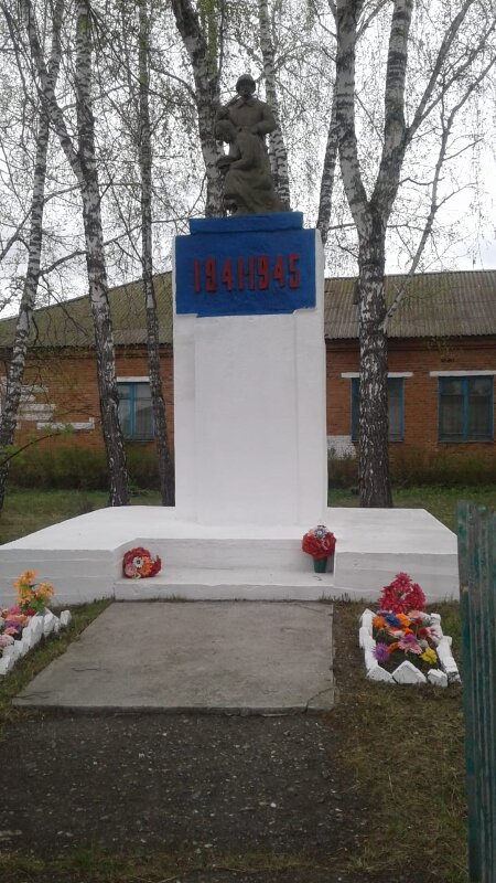 Anıt, heykel Односельчанам, павшим в Великой Отечественной войне, , foto