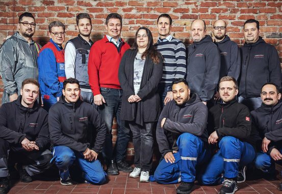 Oto kaporta Ludwig Lotz GmbH Karosseriebau & Autolackiererei, Frankfurt am Main, foto