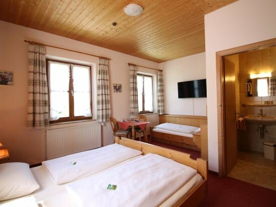 Otel Landgasthof Pilsenhof Entenbraterei, Bavyera, foto