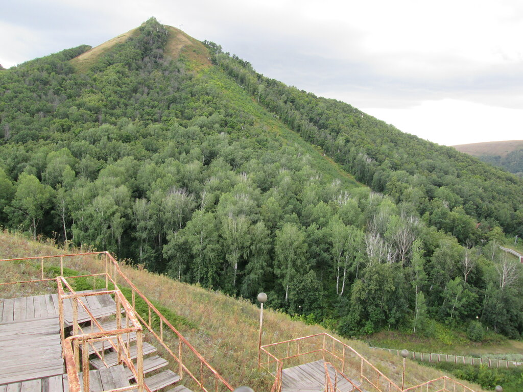 Dağ zirvesi Гора Большая, Başkurdistan, foto