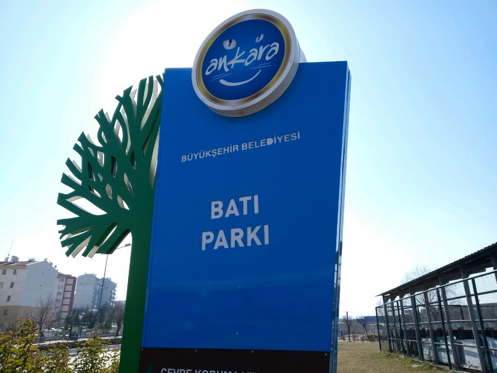 Afet ve acil durum toplanma alanı Toplanma Alanı - Batı Parkı, Ankara, foto