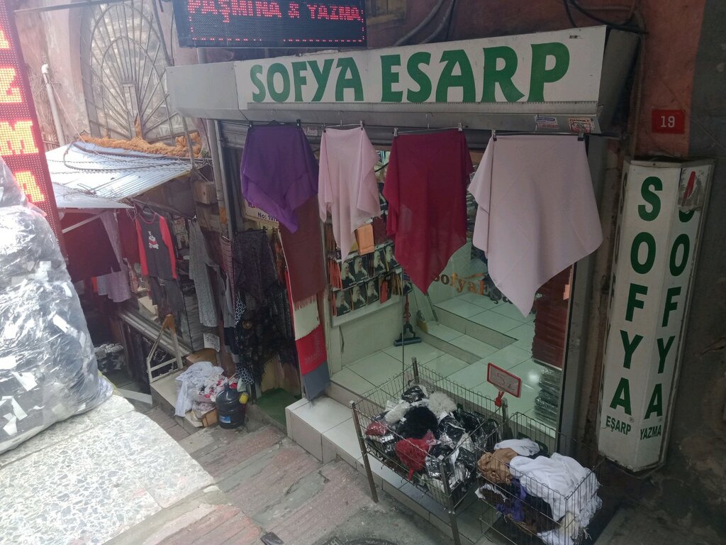 Giyim mağazası Sofya Eşarp, İstanbul, foto