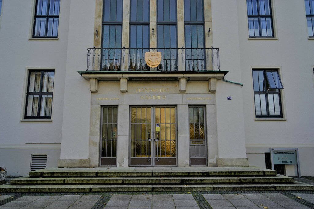 Sivil toplum kuruluşları Handwerkskammer Hildesheim-Südniedersachsen, Hildesheim, foto