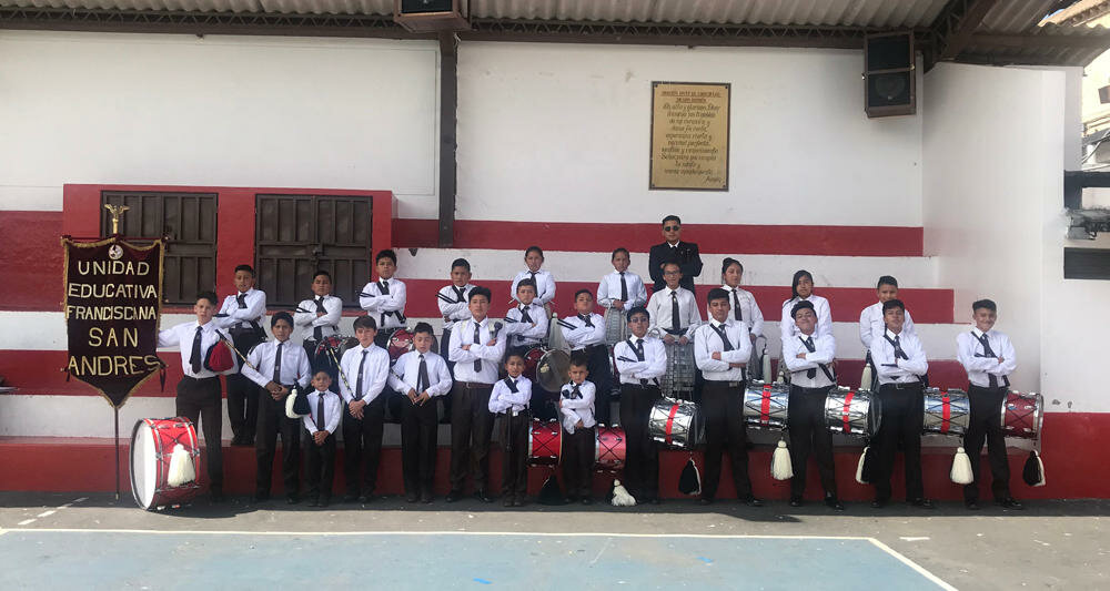 Ortaokul Unidad Educativa Franciscana San Andrés - Centro, Kito, foto