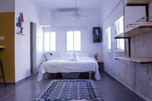 Rena's House (Derech Yafo No:11, Tel Aviv), pansiyonlar, hosteller  Tel Aviv'den
