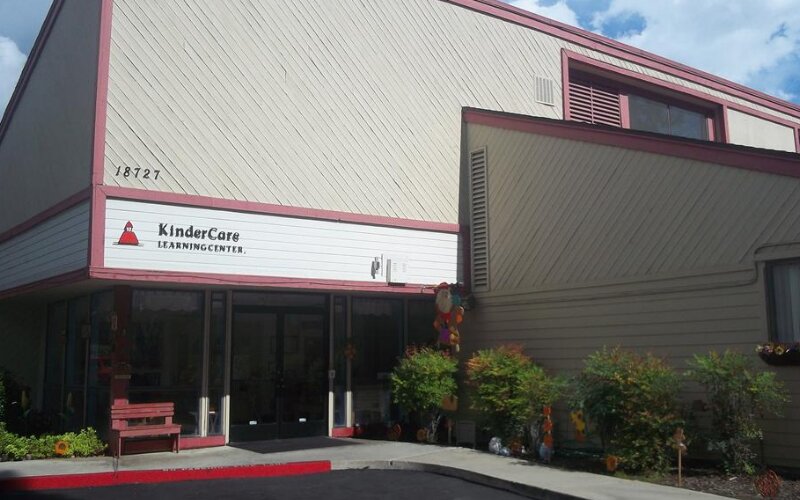Ortaokul Cerritos KinderCare, Kaliforniya Eyaleti, foto