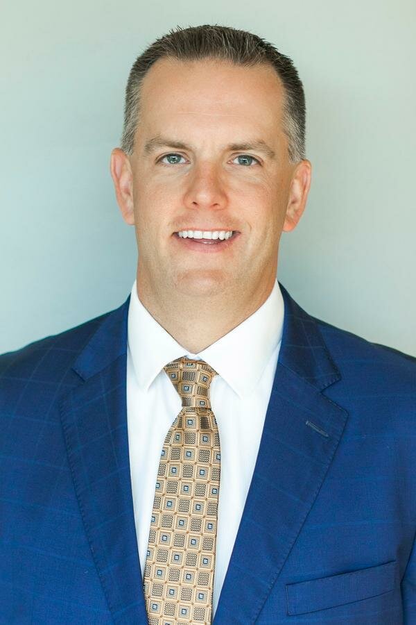Yatırım fonu firmaları Edward Jones - Financial Advisor: Cary Richardson, Aams™, Eugene, foto