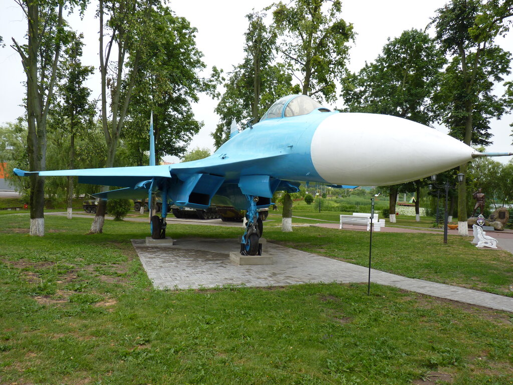 Teknoloji anıtı Самолет Су-27, Glubokoye, foto