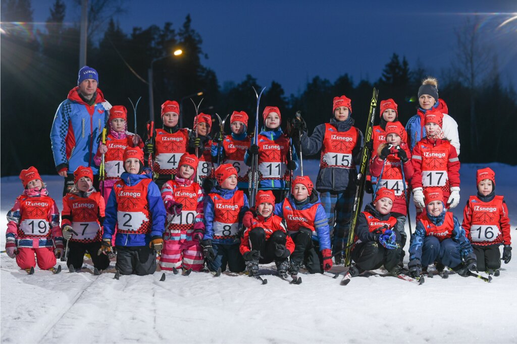 Spor okulları Children's ski club IzSnega, Krasnoznamensk, foto