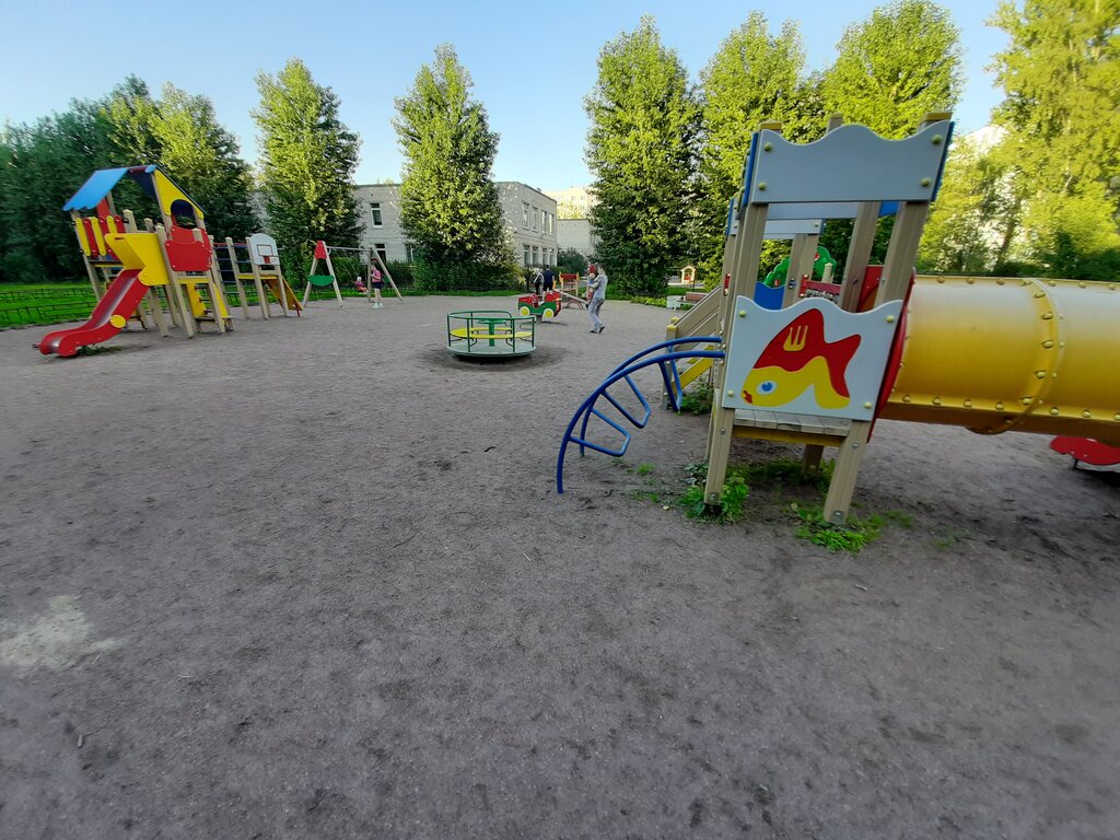 Oyun alanı Playground, Saint‑Petersburg, foto