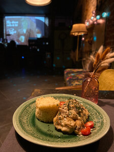 Molot (ulitsa Sverdlova No:9, Gorodets), kafe  Gorodets'ten
