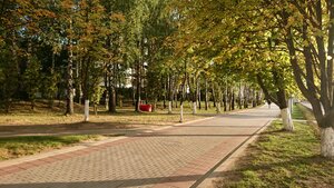 skvier 60-hoddzia BDMU (Dziarzhynskaga Avenue No:83к2), meydan  Minsk'ten