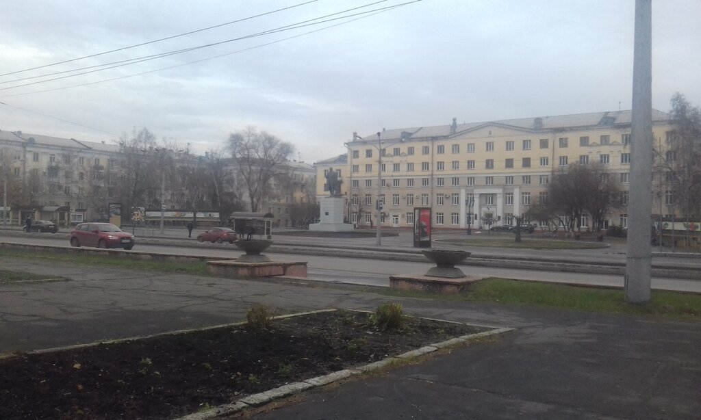 Anıt, heykel В.И. Ленин, Novokuznetsk, foto