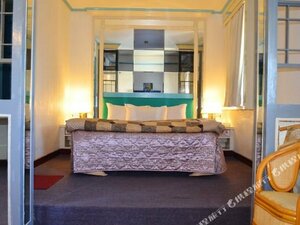 Hua Ku Hotel (Taiwan, West Coast line, Tainan Station), otel  Tainan'dan