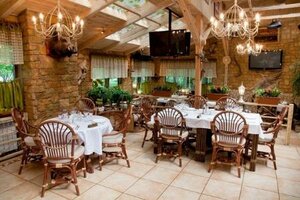 Restoranny kompleks Dvor Goloseyevsky (Holosiivskyi Avenue No:87Б), restoran  Kiev'den