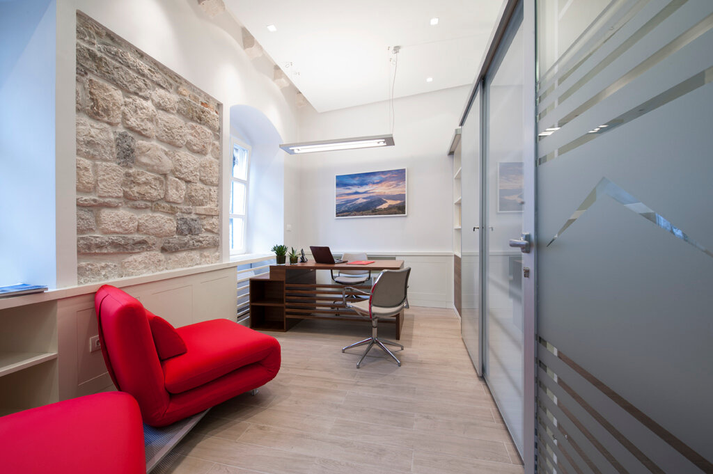 Emlak ofisi Dream Estates Montenegro, Kotor, foto