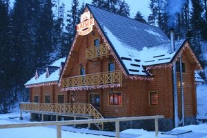Kaiser (Ivano-Frankivska Region, Yaremchanska miska rada, selo Polianytsia, Nyzhnia rezydentsiia), restoran  Yaremcha'dan