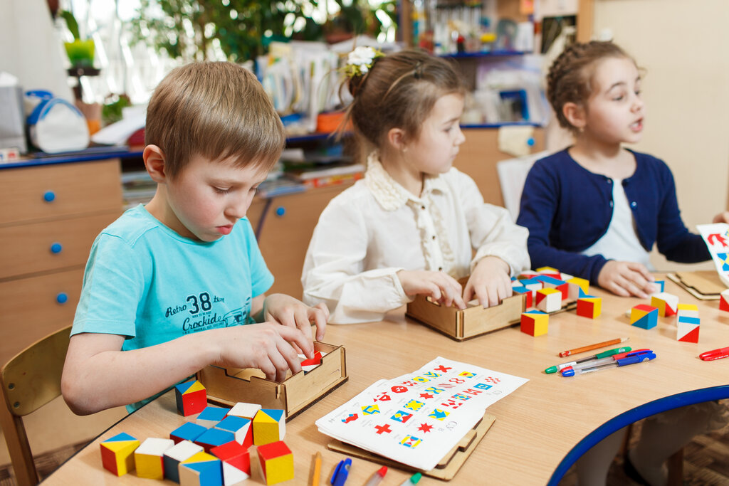 Çocuk gelişim merkezleri Stupenki detsky tsentr, Saint‑Petersburg, foto