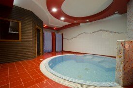 Noev Kovcheg (ulitsa Parizhskoy Kommuny No:42), otel  Krasnoyarsk'tan