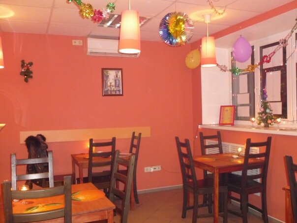 Kafe Blinnaya Apelsin, Staraya Russa, foto