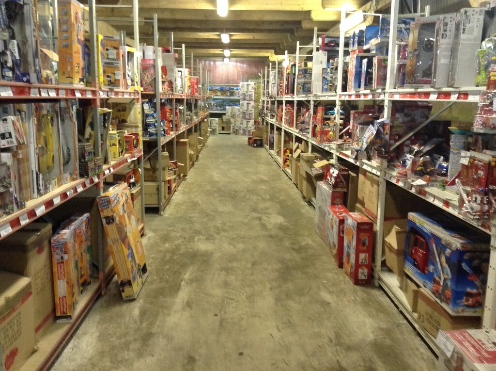 Çocuk oyunları ve oyuncakları M-Treyd, Saint‑Petersburg, foto