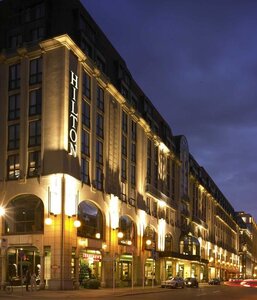 Hilton Berlin (Berlin, Mohrenstraße, 30), otel  Berlin'den
