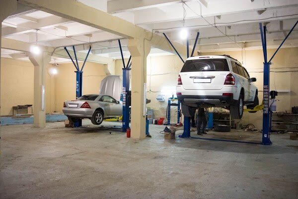 Otomobil servisi Sto Transmissiya, Saint‑Petersburg, foto