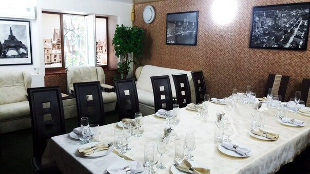 Kafe Kafe Gostiniy Dvor, Krivoi Rog, foto