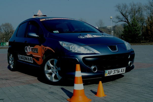 Sürücü kursları Avtoshkola Zaporozhye Adrenalin, Zaporoje, foto