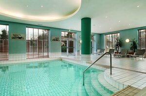 Hilton Sofia (boulevard Bulgaria No:1, Sofia), otel  Sofya'dan