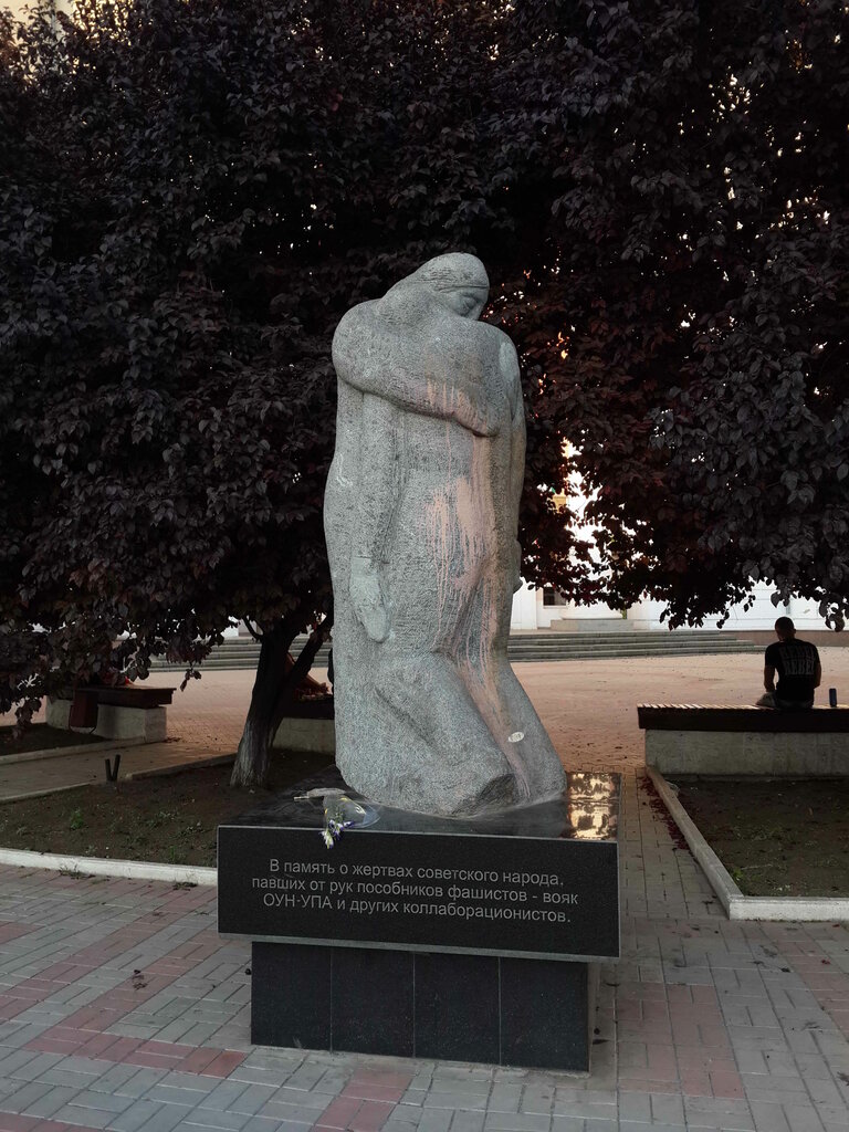 Anıt, heykel Петр Григоренко, Simferopol (Akmescit), foto
