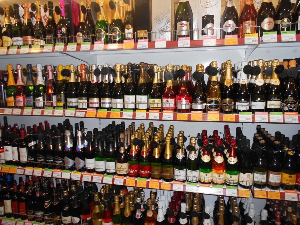 Alkollü içecekler Norman, Liubertsy, foto