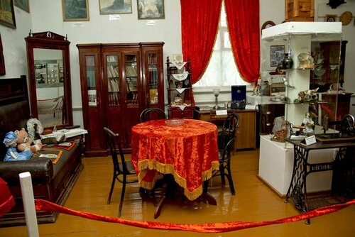 Müzeler ve sanat galerileri Krayevedchesky muzey goroda Biryusinska, Birusinsk, foto