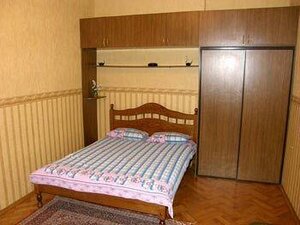 Apartments near Kreschatyk in the historical centre of Kiev (Музейный переулок No:8Б), otel  Kiev'den