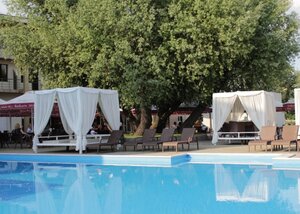 Gril-bar Rivyera (проспект Маяковского No:19, Запорожье), restoran  Zaporoje'den